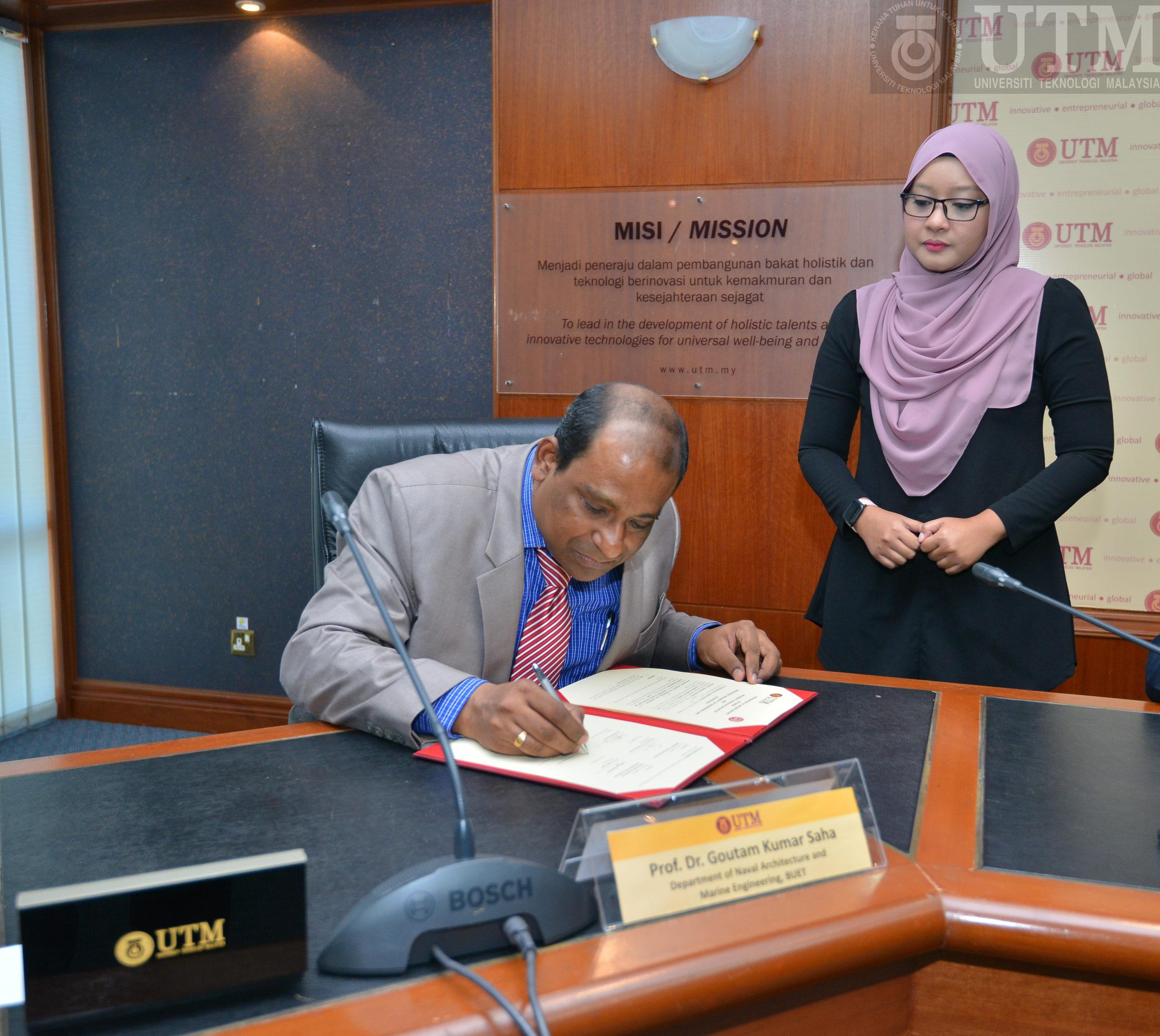 MoU Signing Ceremony Between UTM and Bangladesh University of ...