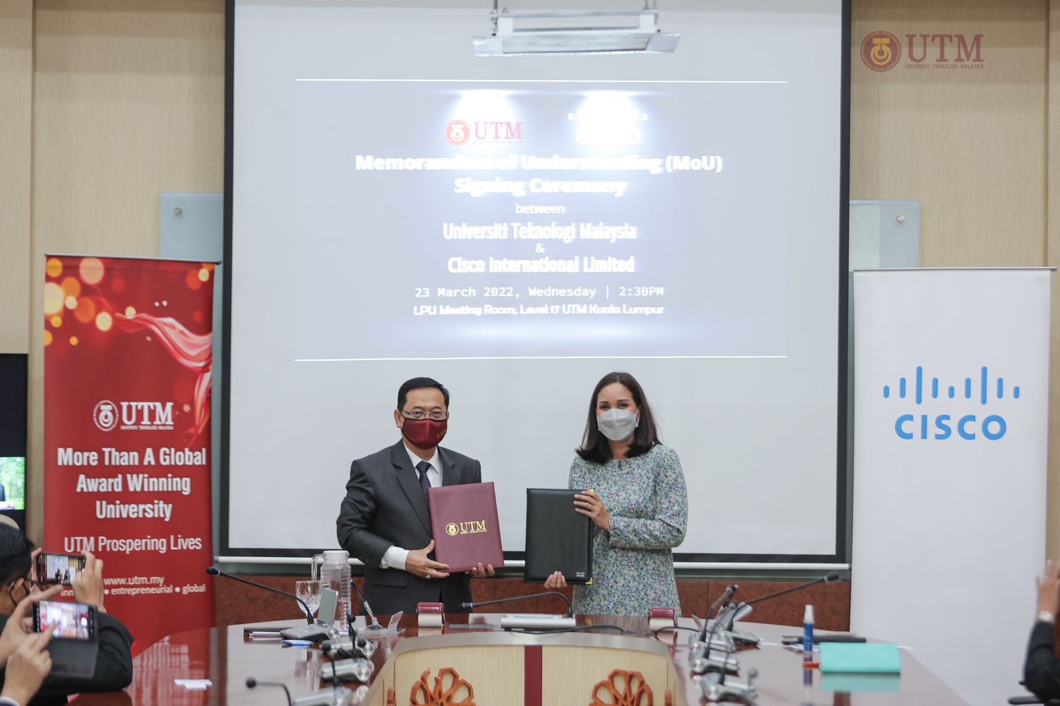 MOU UTM dan Cisco International Limited | UTM Photo Gallery